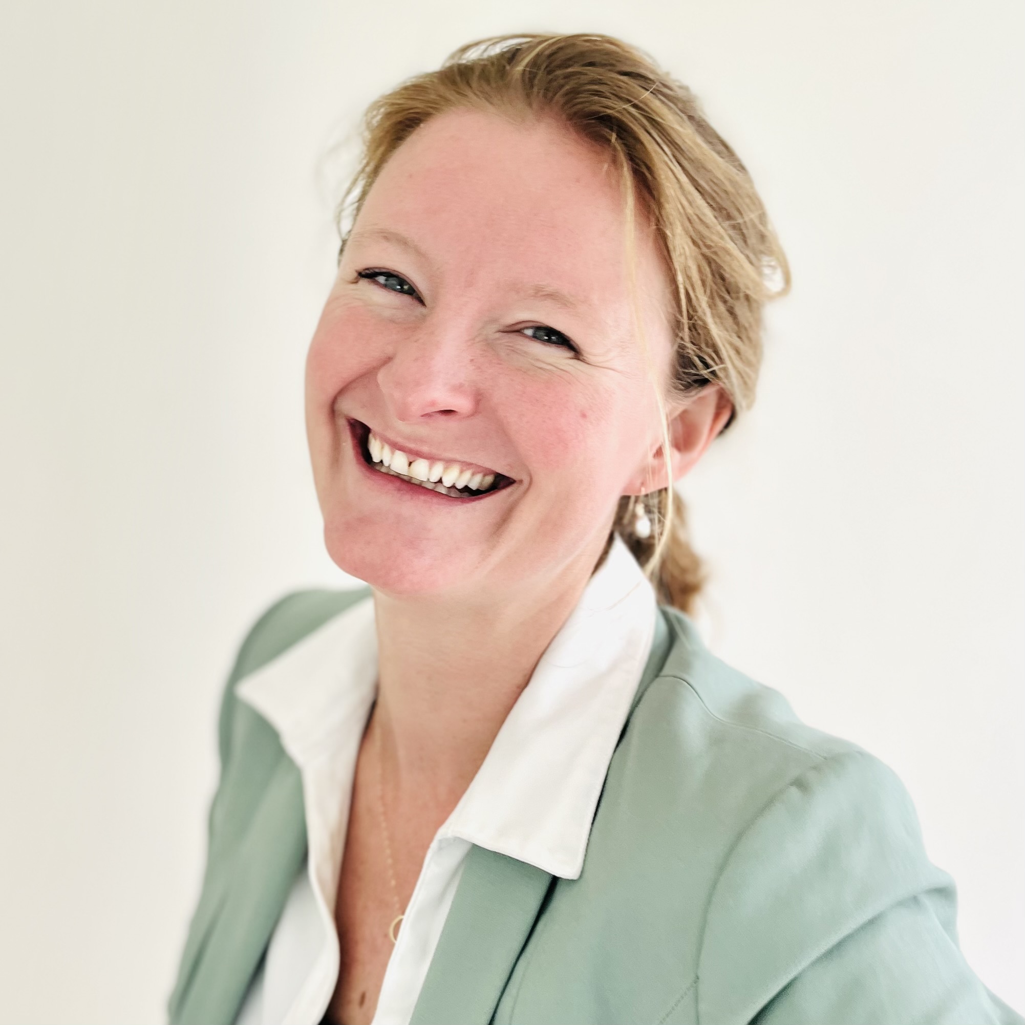 Chantal Vroom - Kana